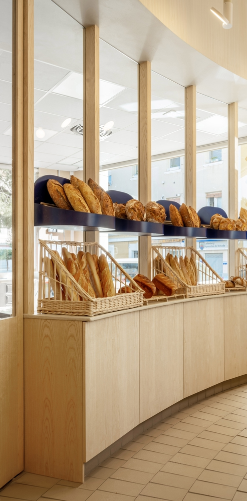 Modern Bakery Design: A Case Study of Javier Moreno Bakery by Laura ...