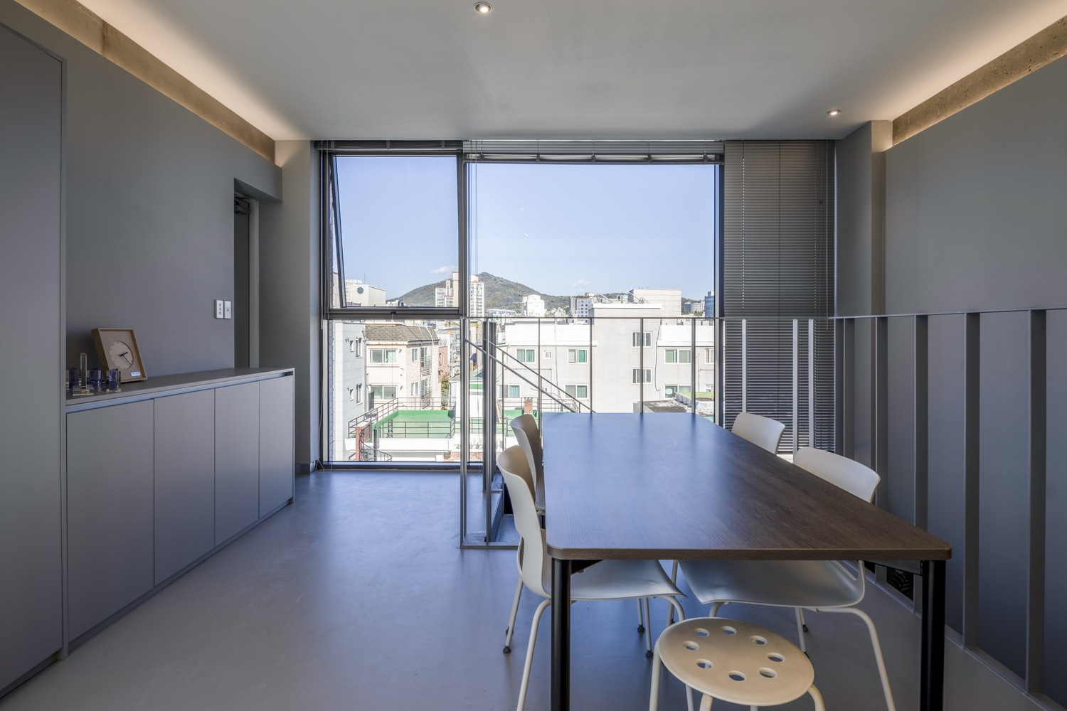 Sustainable Office Building Design: Integrating Nature with the Intec ...