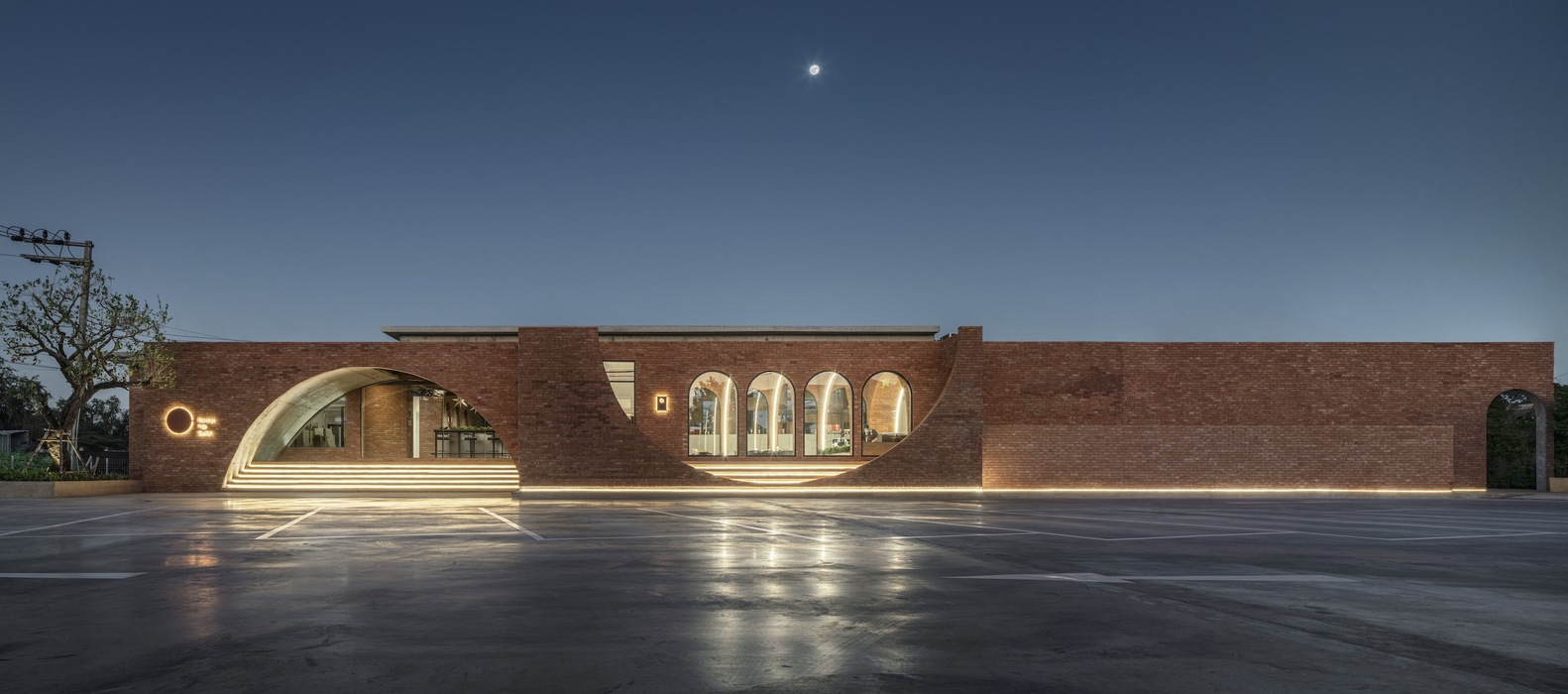 Innovative Restaurant Design Architecture: A Case Study of DAWN to DUSK ...