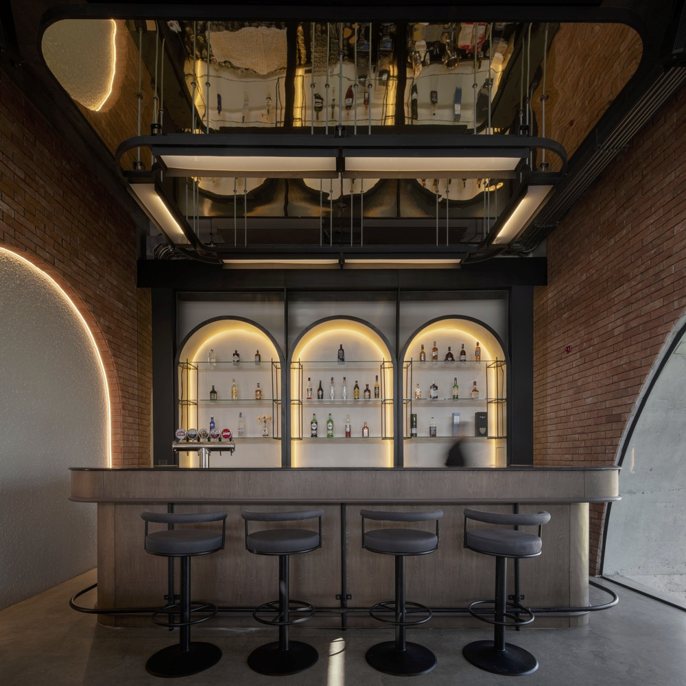 Innovative Restaurant Design Architecture: A Case Study of DAWN to DUSK ...