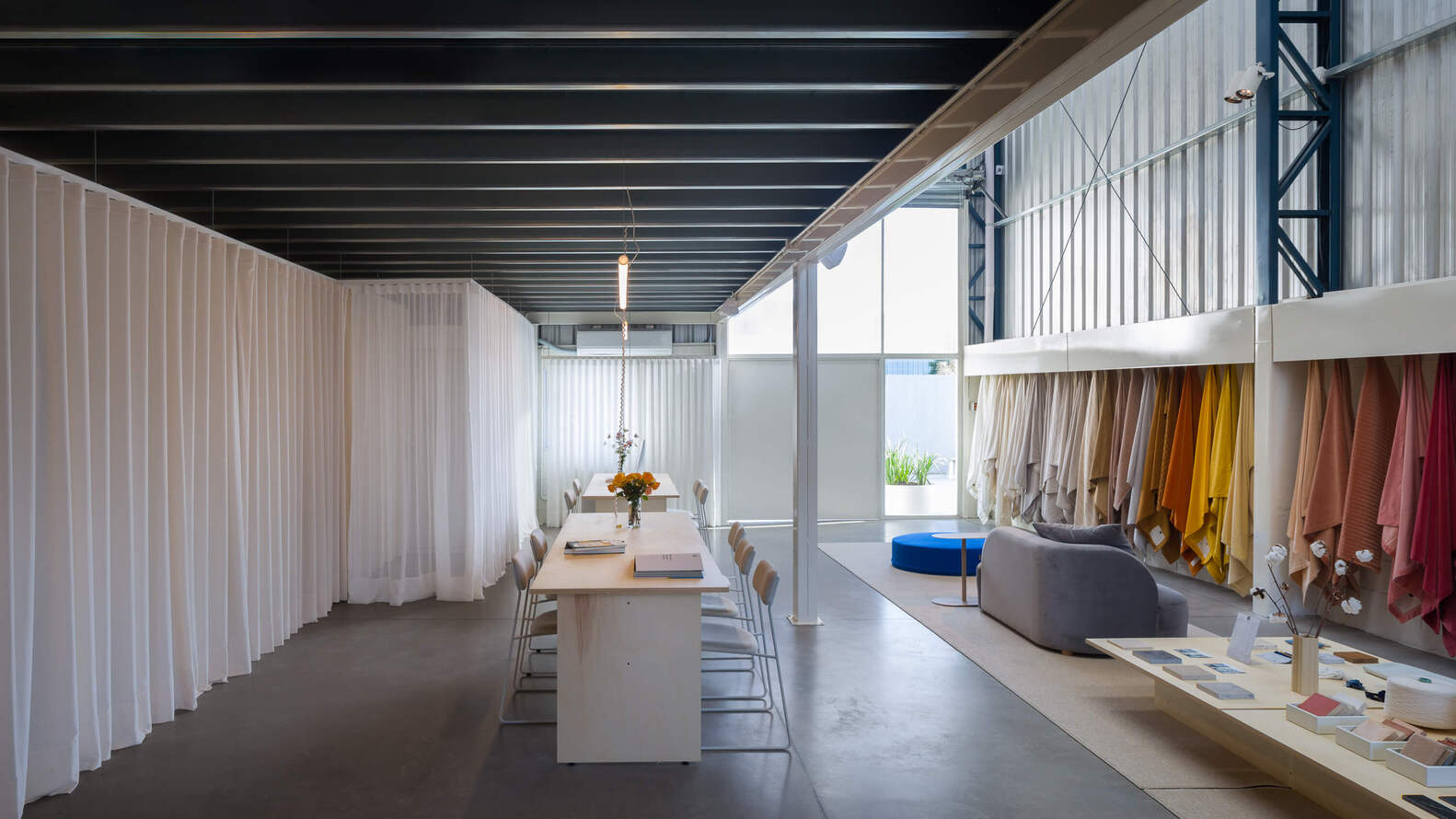 Innovative Showroom Design: Transforming Spaces with Fabric and Light ...