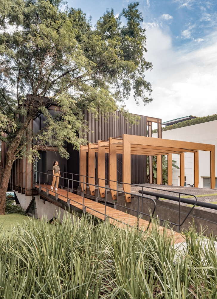 Squalo House: A Masterpiece of Innovative Residential Architecture ...