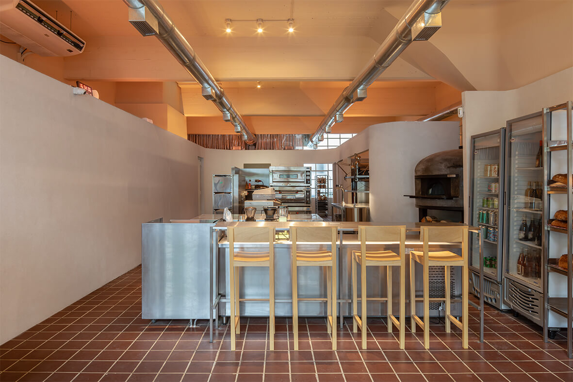 Fornole Pizza: Reinventing Space with Innovative Pizza Restaurant ...