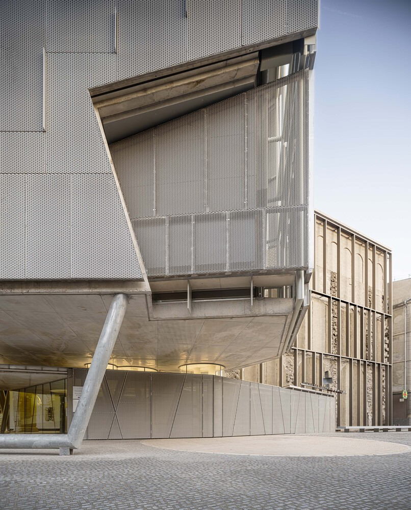 Baroque Museum Architecture: A Modern Intervention by David Closes | Architecture Story