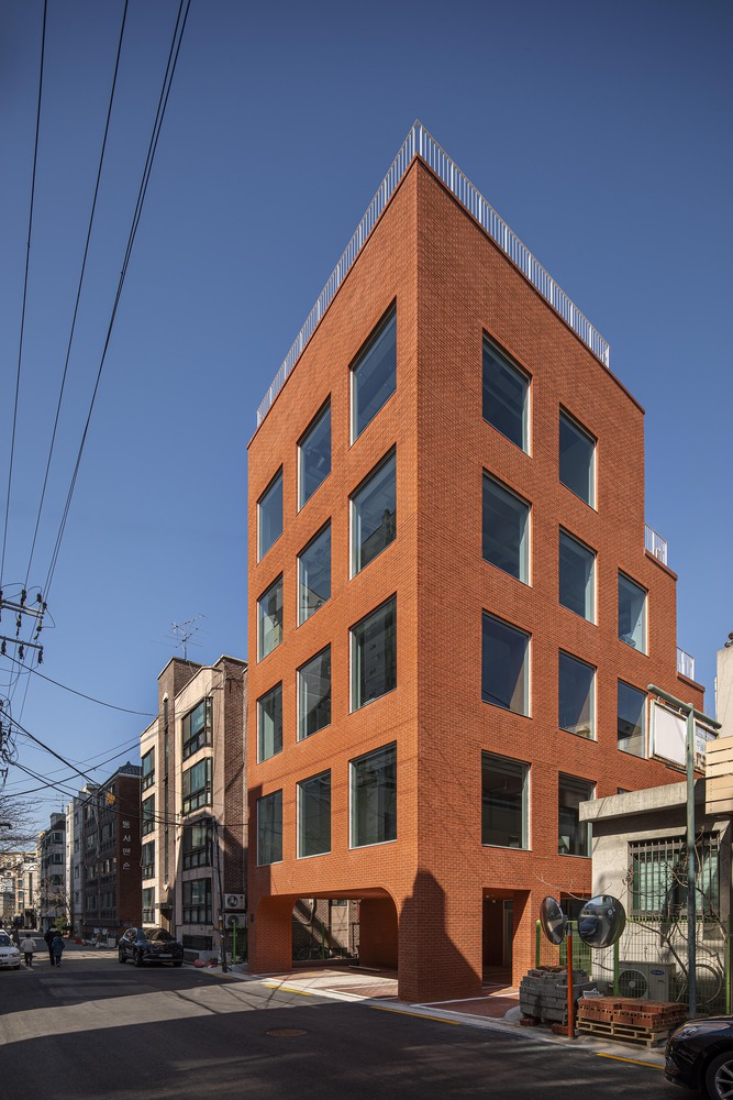 Modern Mixed Use Building Design | Architecture Story